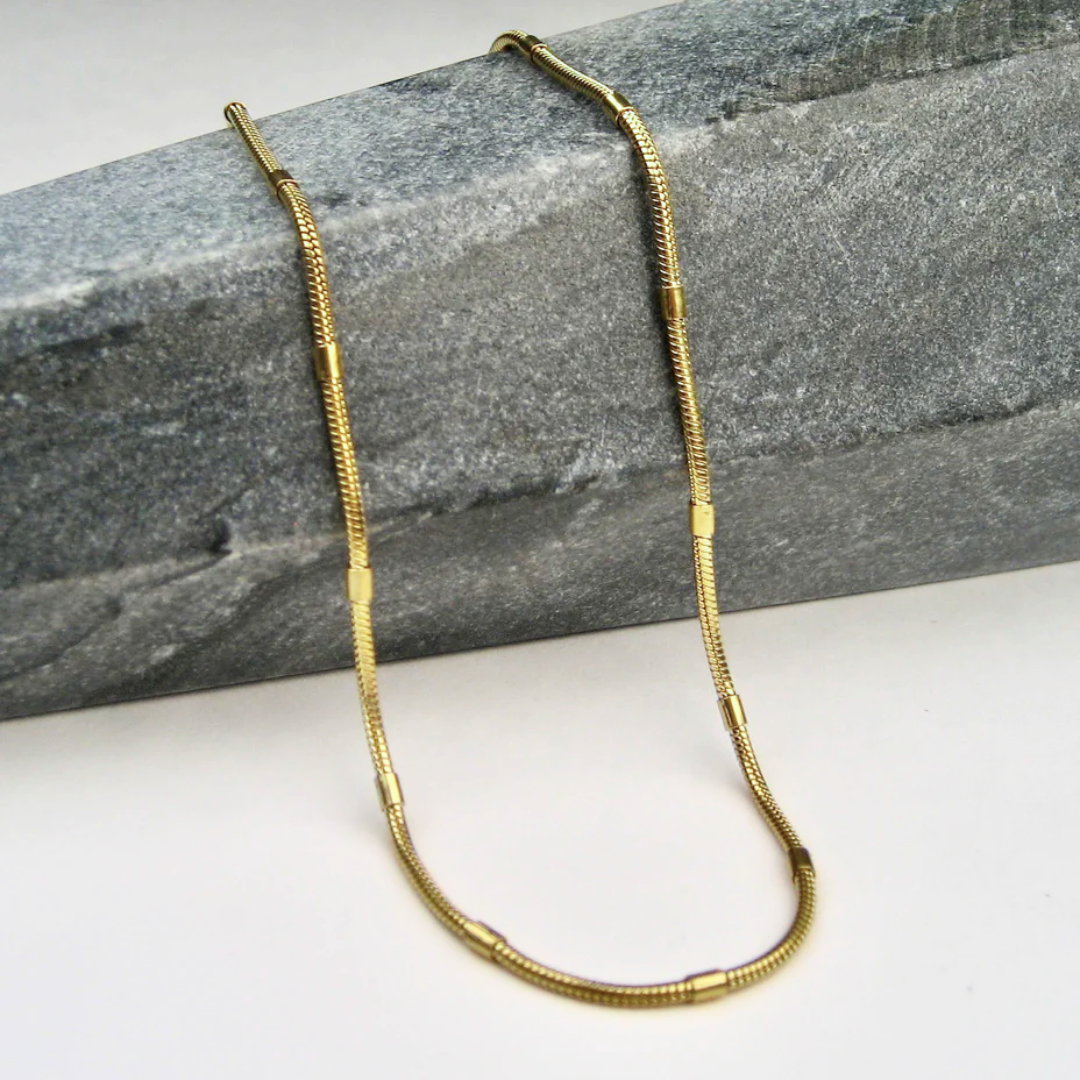 CHAINS || Round Textured Snake– A R M E D