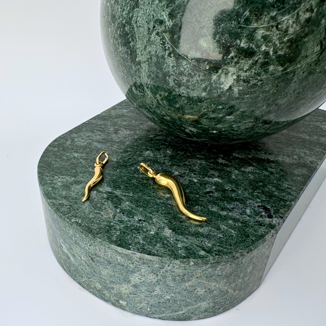 C0031 || Mini Cornicello– A R M E D